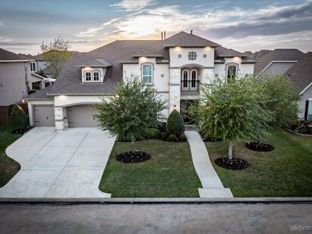 10507 S Sunrise Shores Ln, Cypress, TX 77433