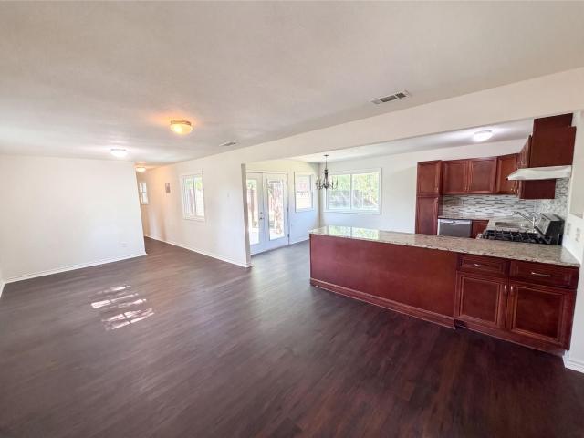 10504 Ruidosa St