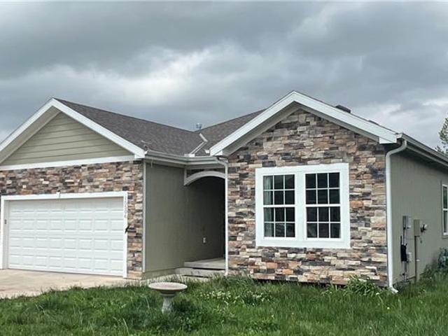 10506 Augusta Dr, Kansas City, KS 66109 | MLS #2610