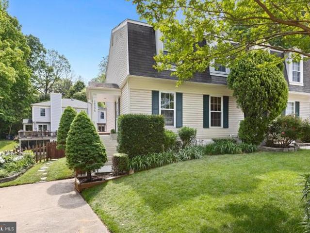 10506 Reed's Landing Cir, Burke, VA 22015