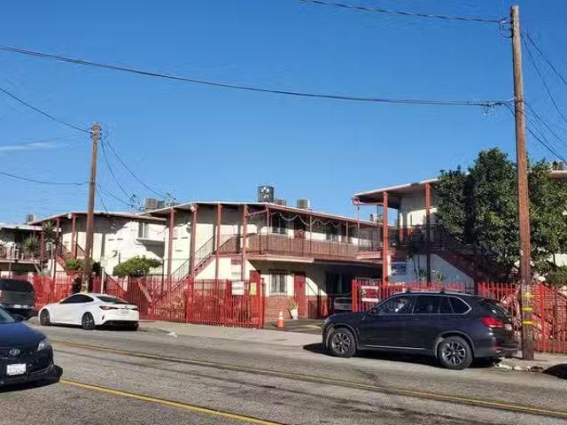 10506 S Inglewood Ave, Inglewood, CA 90304 MLS 24 346303