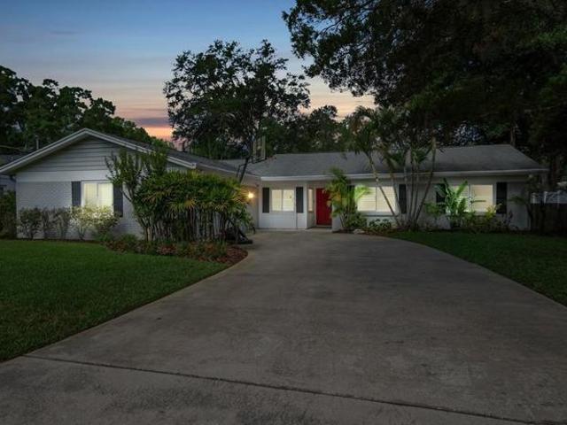 10508 Homestead Dr, Tampa, FL 33618