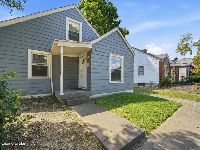 1050 Oakwood Ave