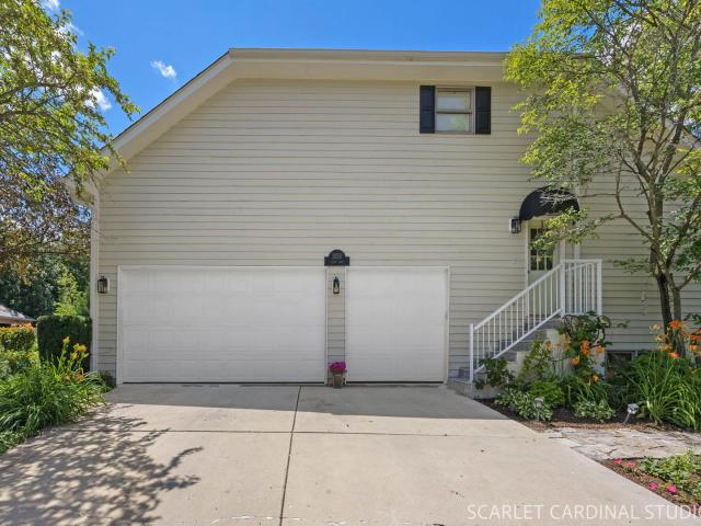 1050 Aster Lane