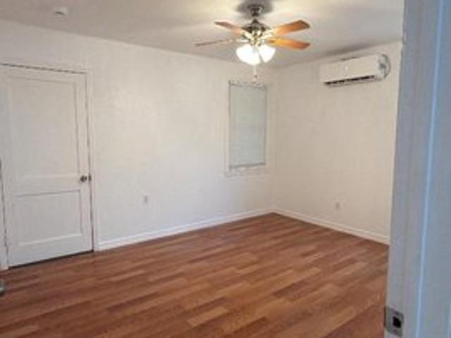 1050 Boyd St, Beaumont, TX 77705