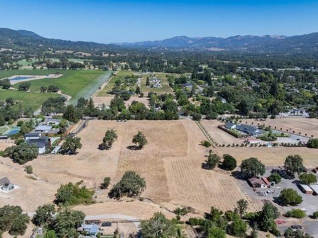 1050 Craig Ave, Sonoma, CA 95476