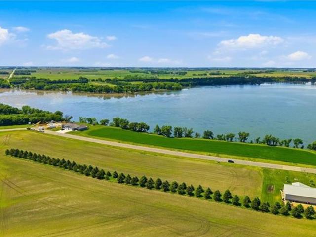1050 E Grandview Dr, Balaton, MN 56115