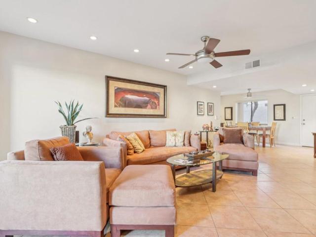 1050 E Ramon Road 41