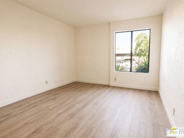 1050 E Ramon Road 42