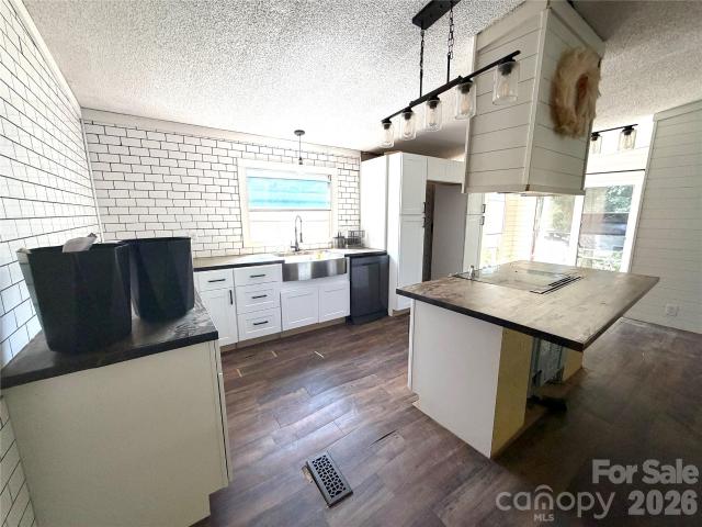 1050 Gold Mine Drive # 6