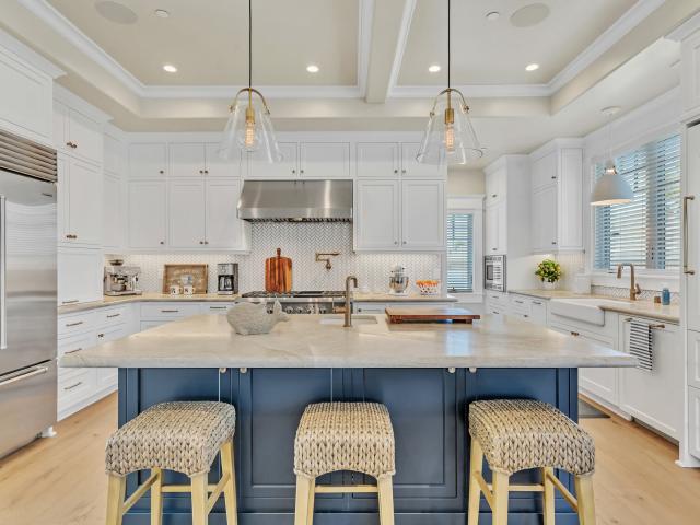 1050 Isabella Avenue, Coronado, US, CA