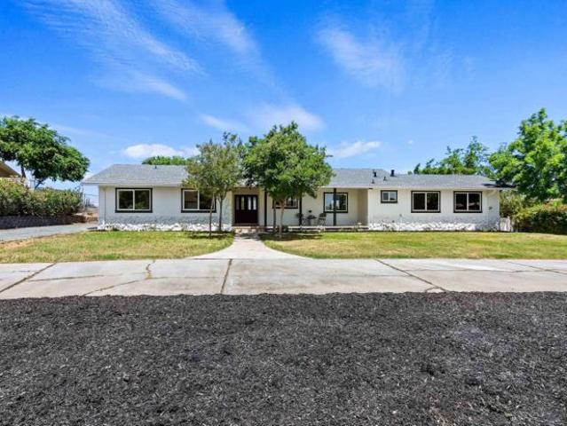 1050 Kay Ln, Oakley, CA 94561