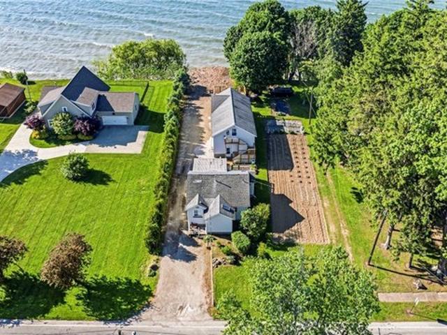 1050 Lake Rd, Conneaut, OH 44030