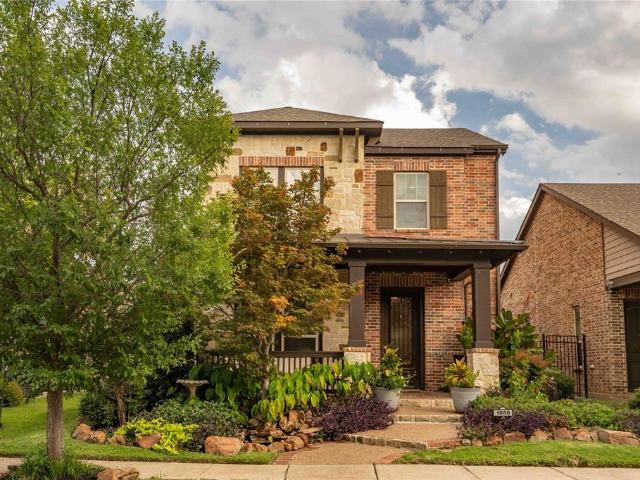1050 Lone Ivory Trail