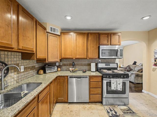1050 Russell Blvd, Thornton, CO 80229 | MLS #9233
