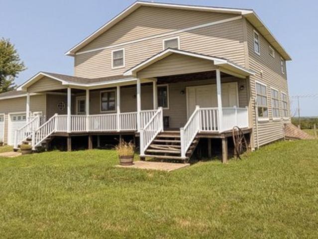 1050 Road F, Emporia, KS 66801