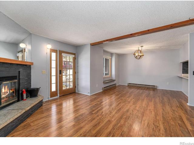 1050 S Saint Vrain Avenue # 4