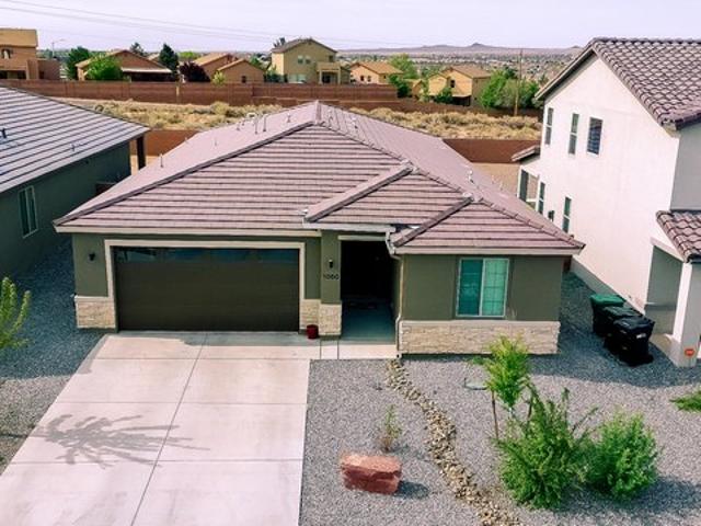 1050 Teena Rd SE, Rio Rancho, NM 87124