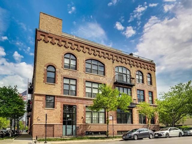 1050 W Hubbard St Apt 1C, Chicago, IL 60642