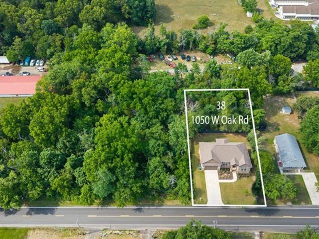 1050 W Oak Rd, Vineland, NJ 08360