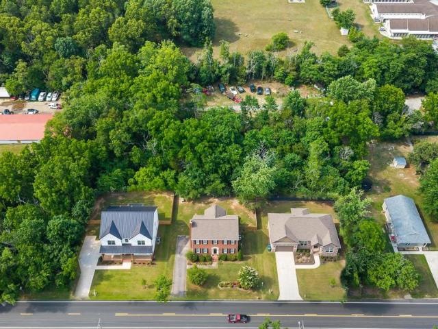 1050 W Oak Road