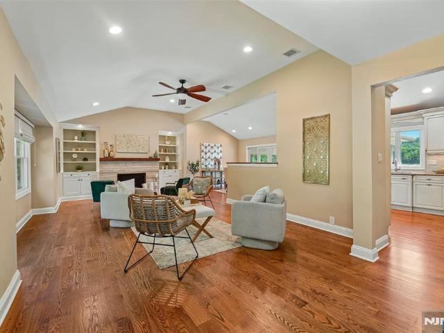 1050 W Pines Lake Drive