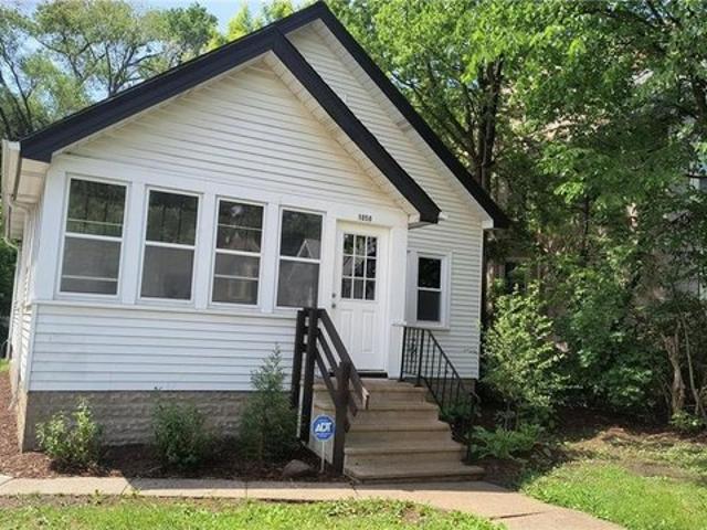 1050 Wilson Ave, Saint Paul, MN 55106