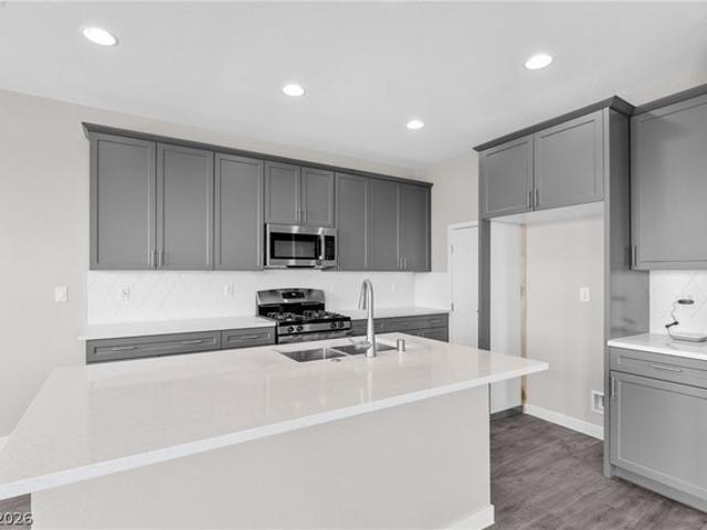 10513 Tranquil Cove Ct, Las Vegas, NV 89179