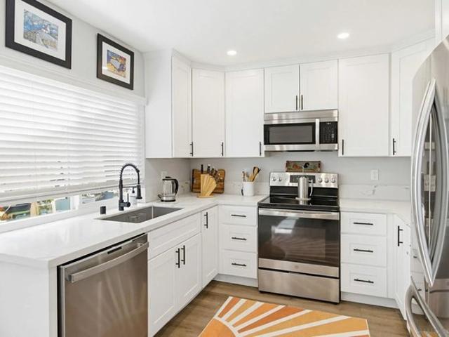 10513 Kerrigan Ct, Santee, CA 92071