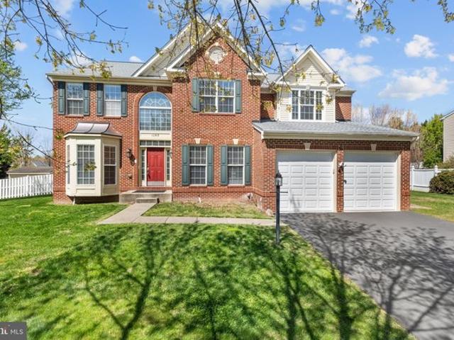 10513 Moonglow Ct, Manassas, VA 20112
