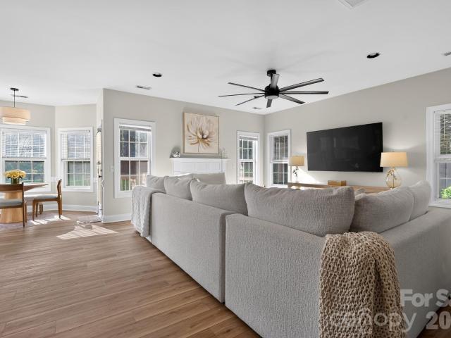 10513 Orchid Hill Lane