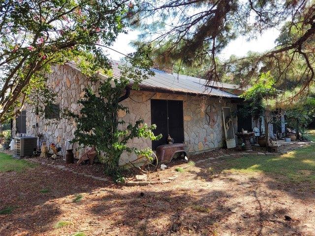 10510U S Highway 82 E, Blossom, TX 75416