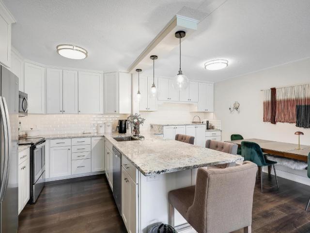 10511 Cedar Lake Road # 212