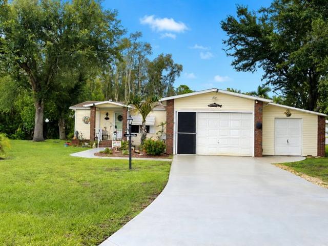 10511 Lake Loop Rd Unit 36M, North Fort Myers, FL 33903