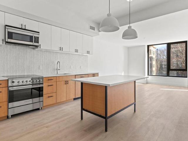 10511 Strathmore Hall St, Unit 2B3BPH17, North Bethesda, MD 20852 | MLS #MDMC2226