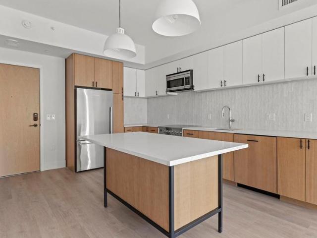 10511 Strathmore Hall St, Unit 3B309, North Bethesda, MD 20852 | MLS #MDMC2226 | Compass