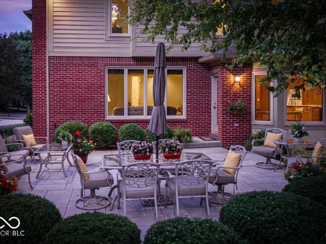 10512 Chestnut Hill Circle