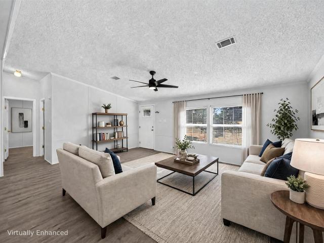 10512 Hibbs Ln
