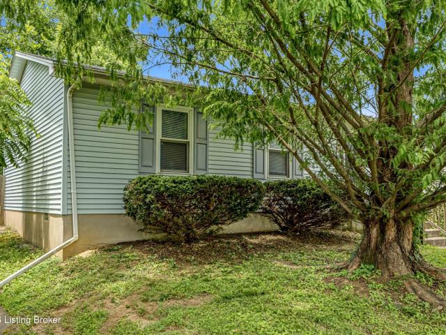 10512 Hillpark Dr