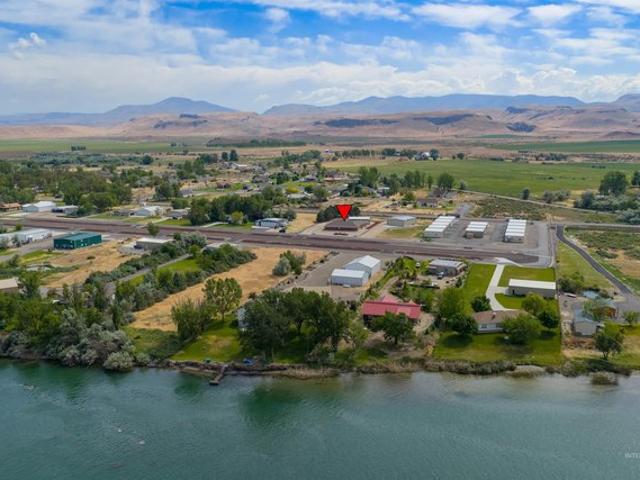 10514 Airpark Loop, Melba, ID 83641