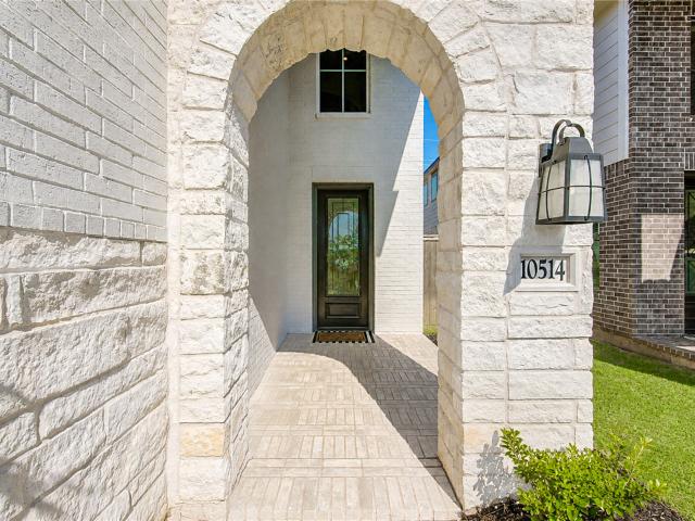 10514 Skyward Estate Trail