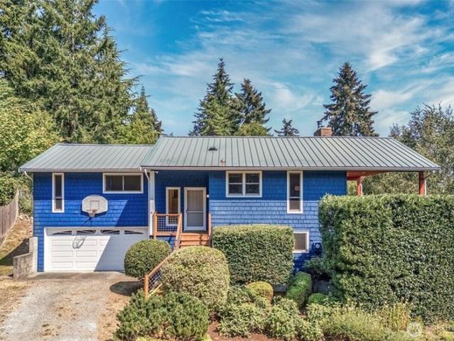 10514 SW 110th St, Vashon, WA 98070