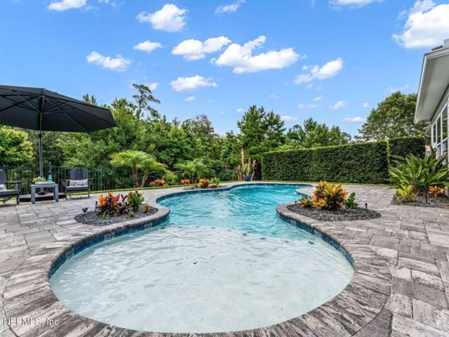 10515 Aventura Dr, Jacksonville, FL 32256