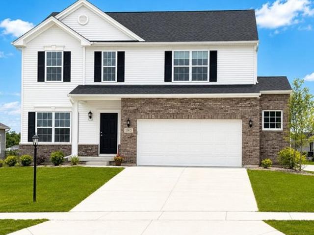 10516 California St, Crown Point, IN 46307