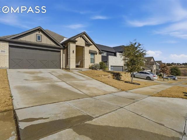 10516 Enchanted Rock Way, Fort Worth, TX