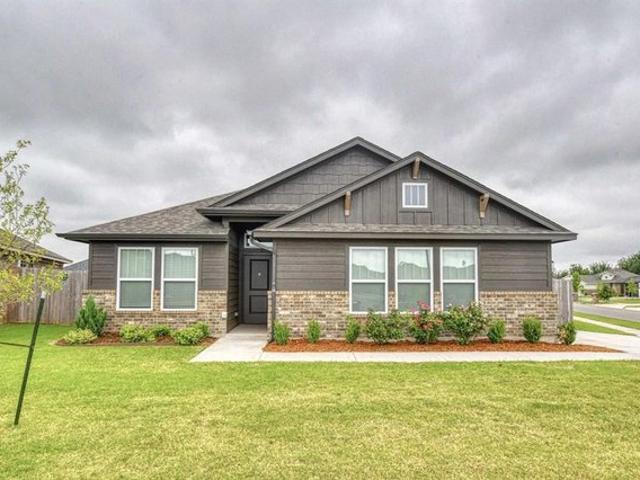 10516 NW 31st Pl, Yukon, OK 73099