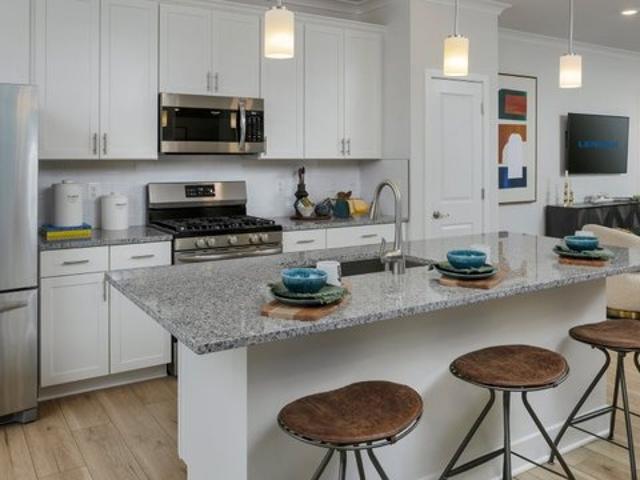 10518 Cobbler Pl, White Plains, MD 20695
