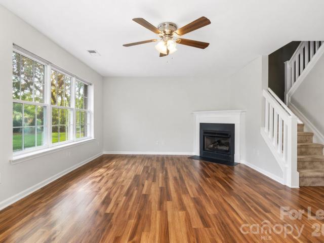 10519 Yellow Rose Ln, Charlotte, NC 28269 | MLS #4370