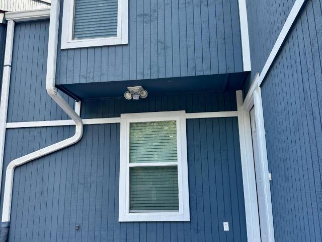 1051 Mariners Court
