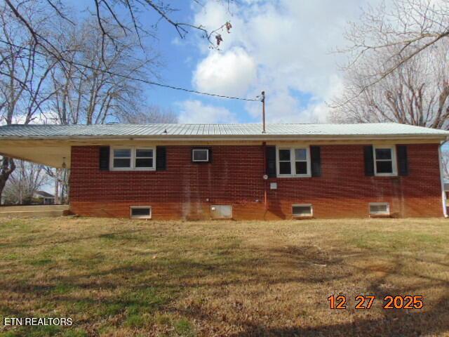 1051 Meek St